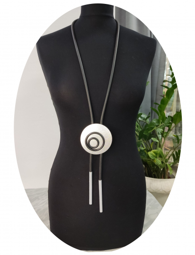 Schmuck Aus Eloxiertem Aluminium New World Mode Design Gmbh